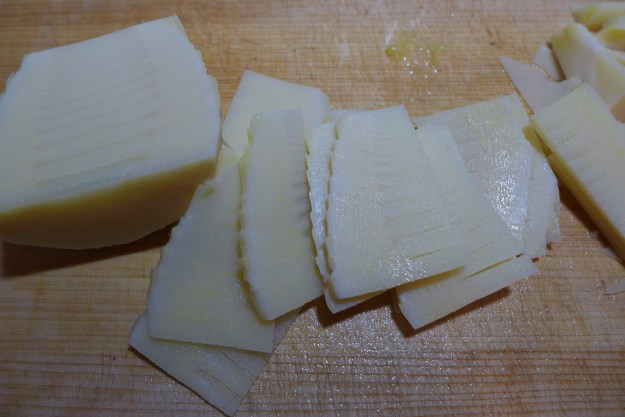 How to Prepare Fresh Bamboo Shoots | cooklikejapanese